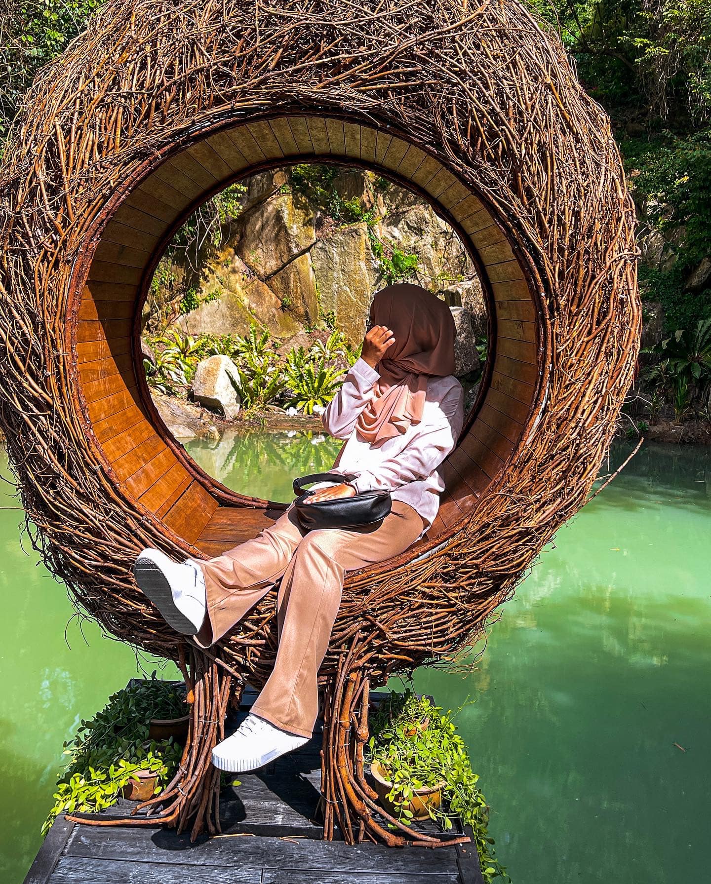 Tarikan Terbaru Di Penang 'The Lake Cafe' sambil Menikmati Mini Zoo dan ...