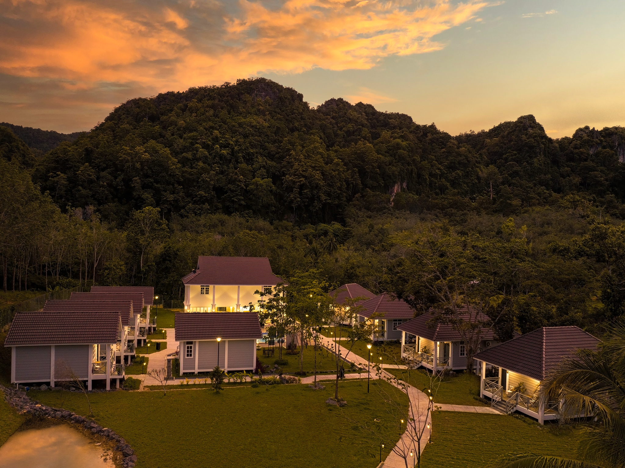 Gua Kelam Chalet - Chalet Minimalis English Modern Yang Selesa Untuk ...