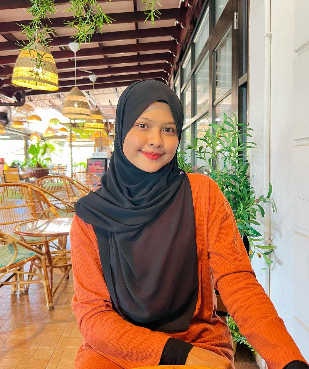 Mama One Stop Bakery & Cafe, Pencuci Mulut yang Sedap Murah di Kampung ...