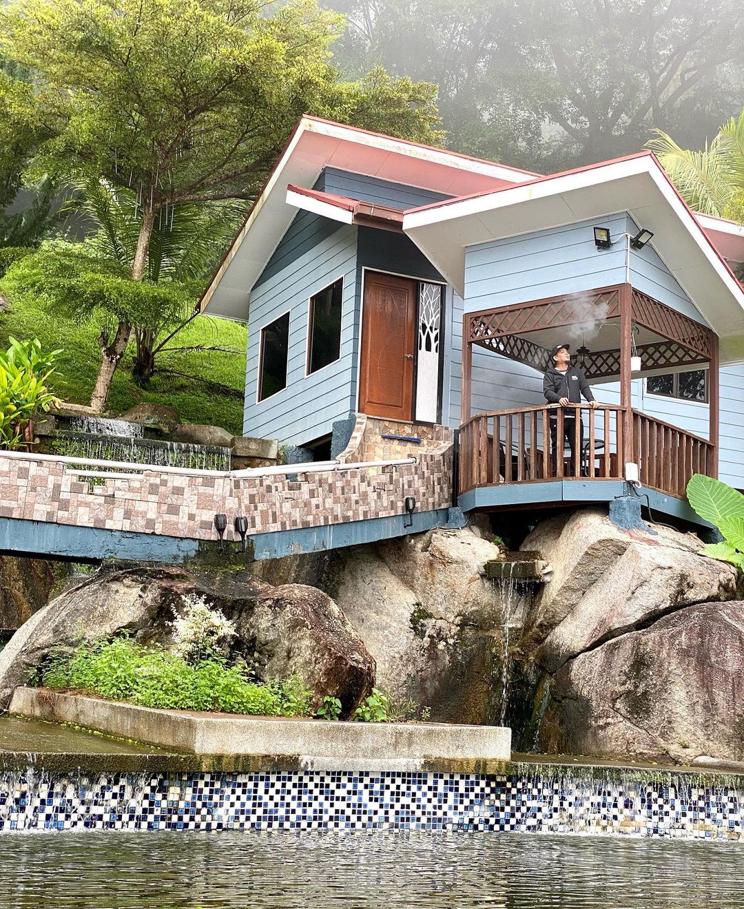 Temukan Keindahan Tenang di Kuak Hill Resort - Penginapan Villa dan ...