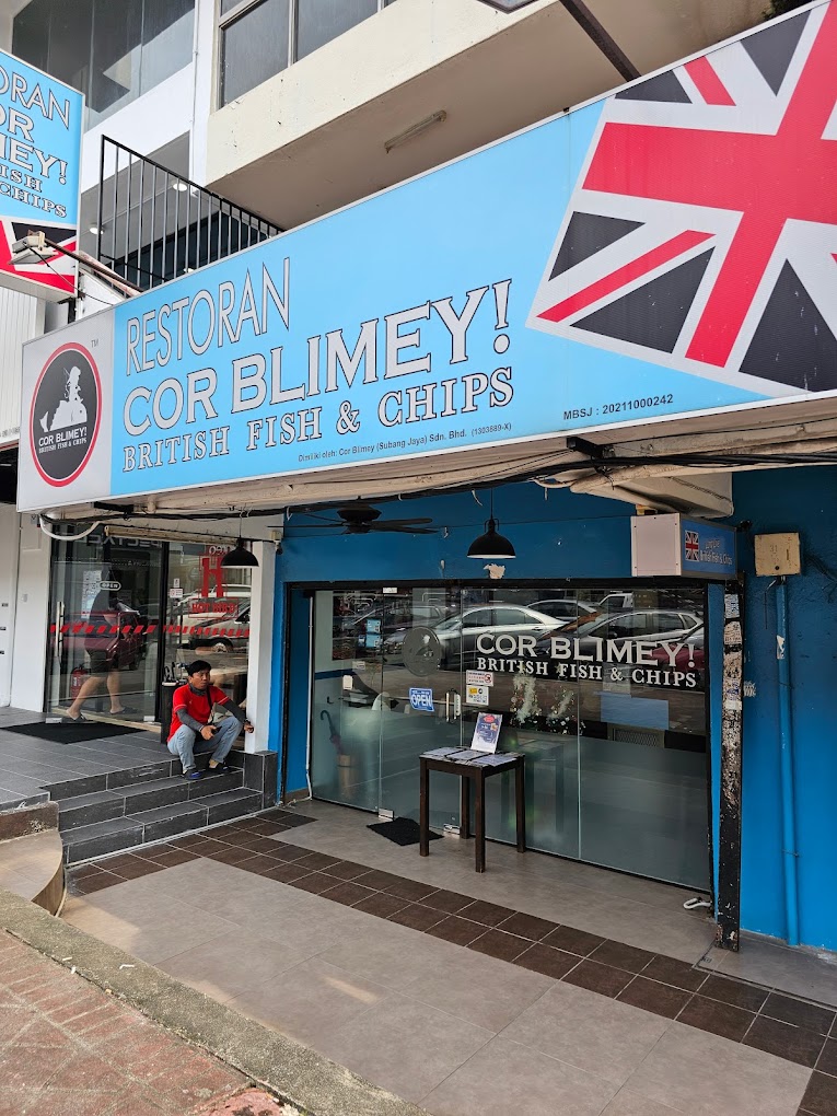 Cor Blimey Menghidangkan Fish & Chips Original Paling Sedap!