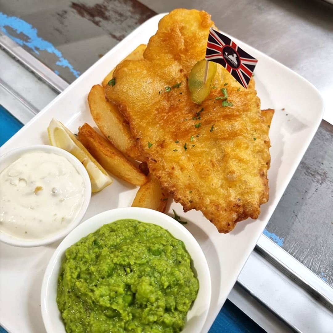 Cor Blimey Menghidangkan Fish & Chips Original Paling Sedap!