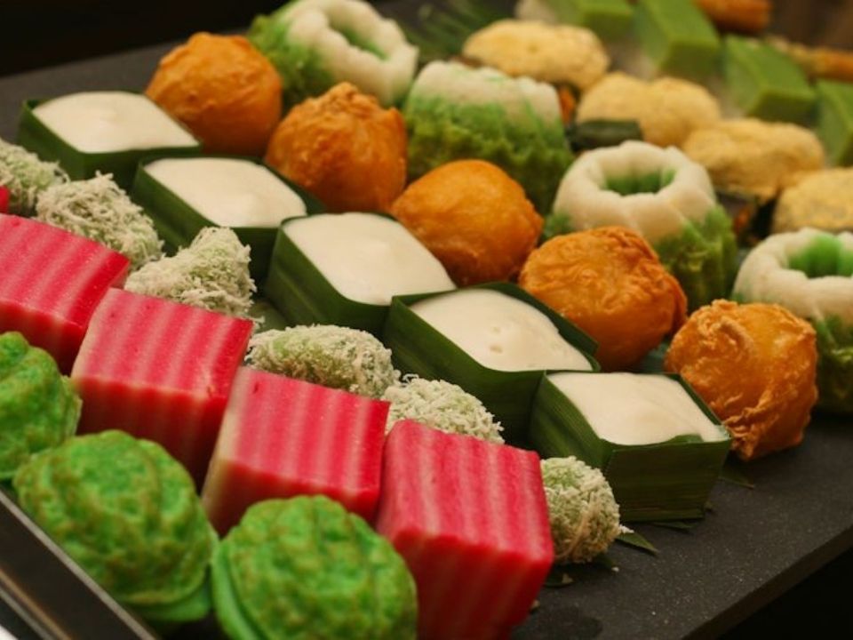 Kuih Tradisional: Kenal 13 Kuih Unik Mengikut Negeri