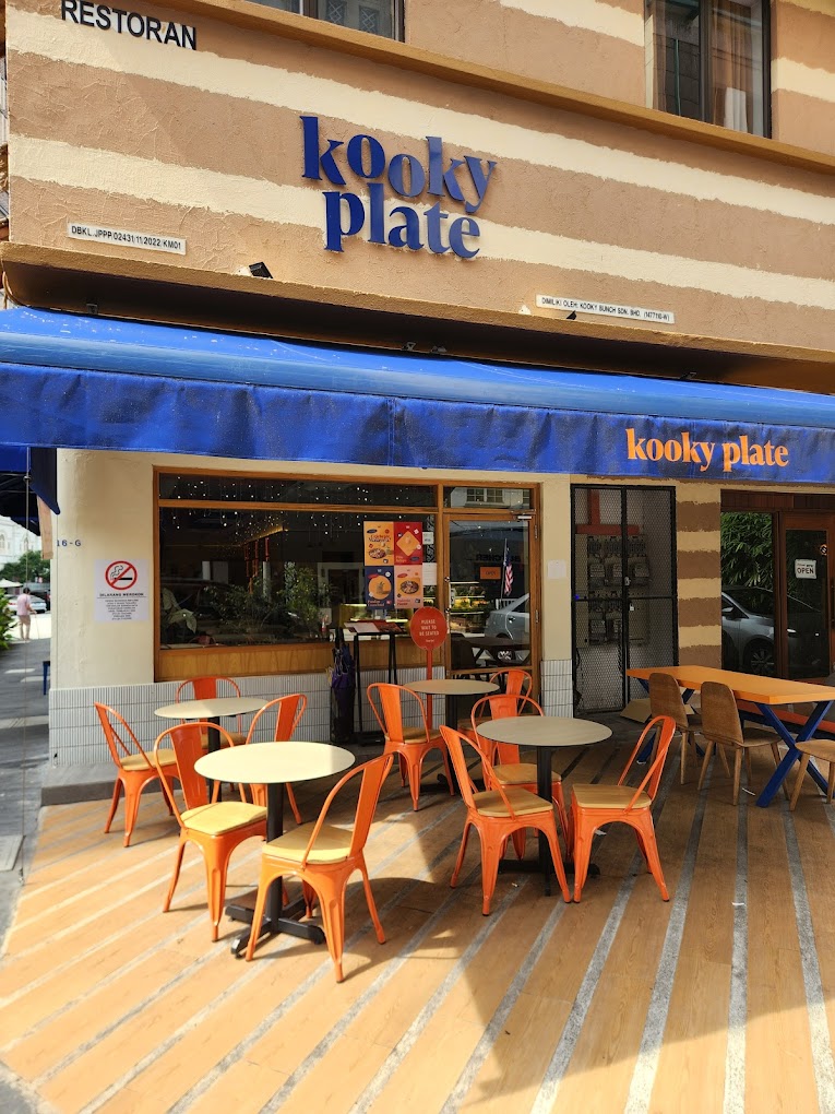 Kooky Plate: Kafe Wajib Cuba Di Chow Kit Untuk Hidangan & Pencuci Mulut Unik!